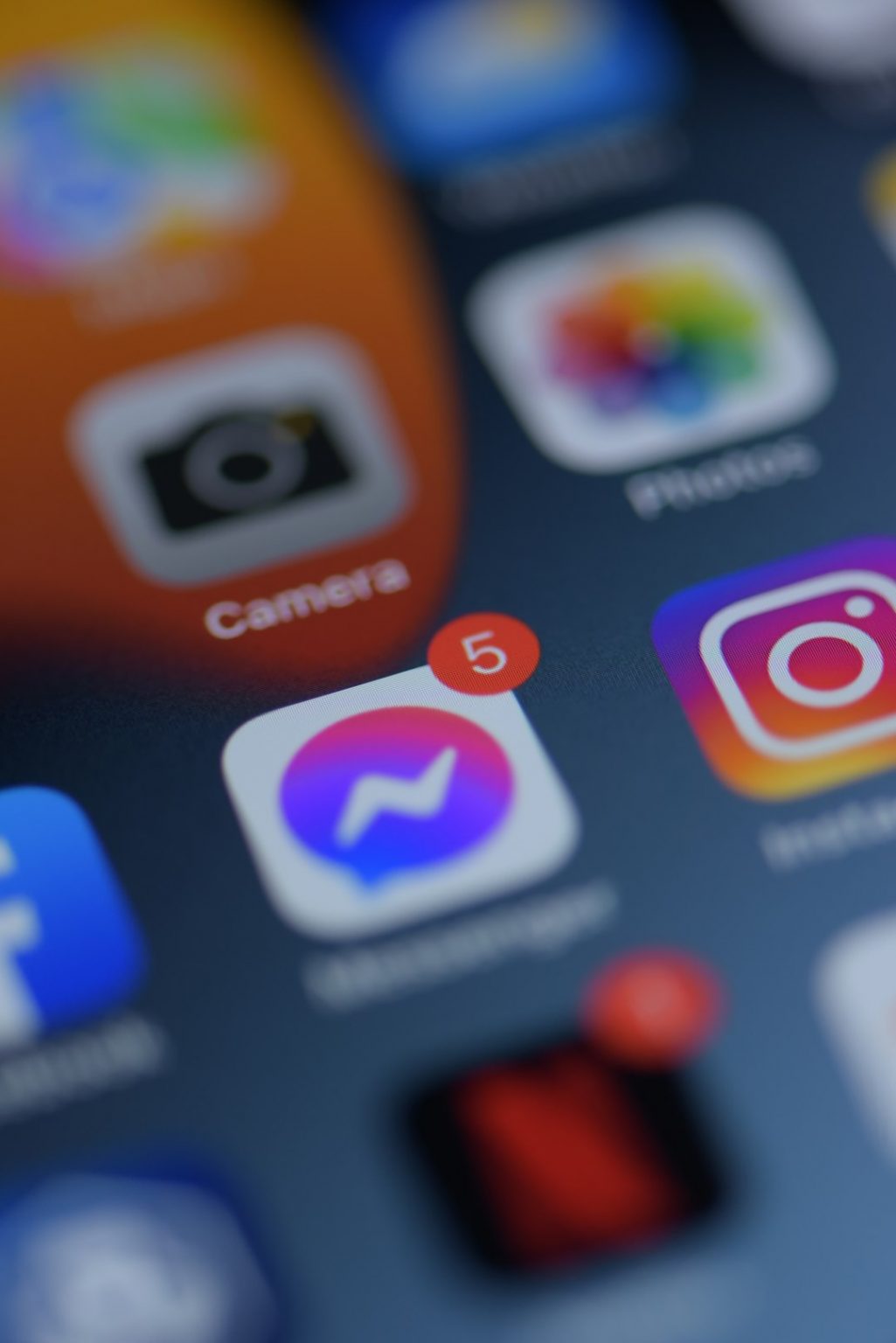 Is There a Risk in Using “Free AI Tool Access”? — What Reddit Users Warn About When Using ...