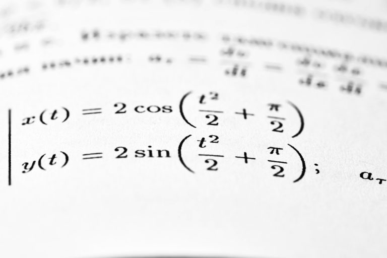 What’s 365 Divided by 2? Simple Math With Real Examples